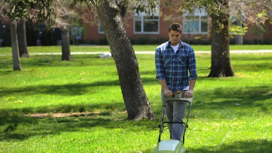 Electric riding mowers gain ground in 2026 market shift