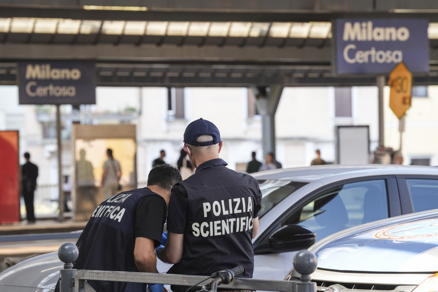 Milano, 22enne morto accoltellato in stazione Certosa: tra gli indagati ...