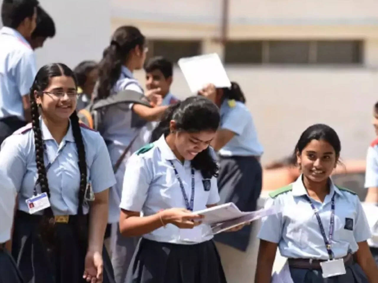 SC seeks Centre, NCERT's response on plea against CBSE's 3-language ...