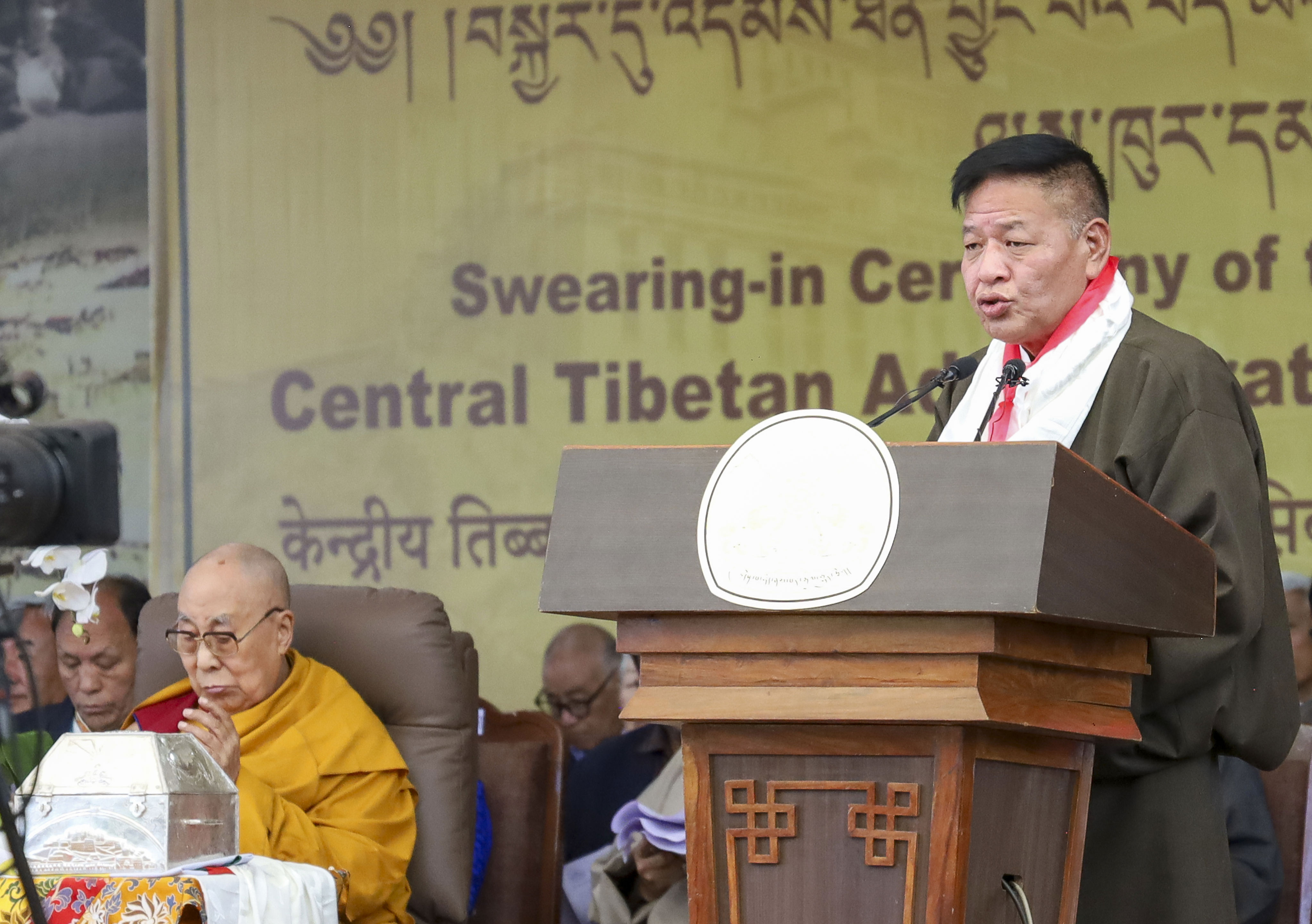 Tibetan political head sworn-in, reaffirms commitment to 'Middle Way ...