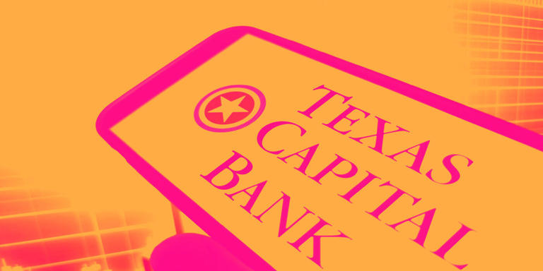 3 reasons TCBI is risky and 1 stock to buy instead