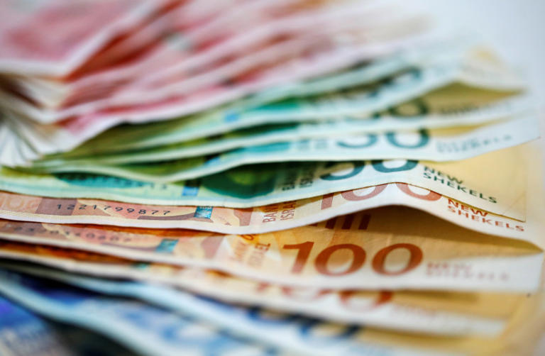 Shekel gains sharply despite interest rate cut