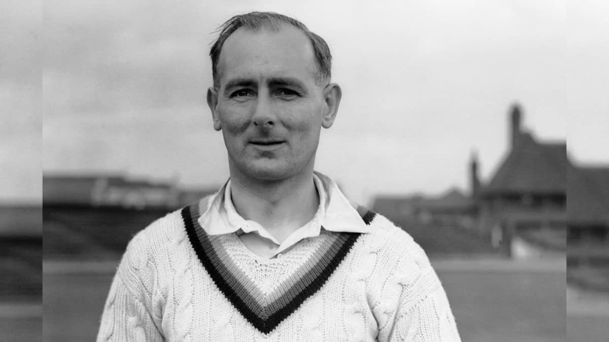 10 wickets for 10 runs! Most lethal bowling spell in history of cricket