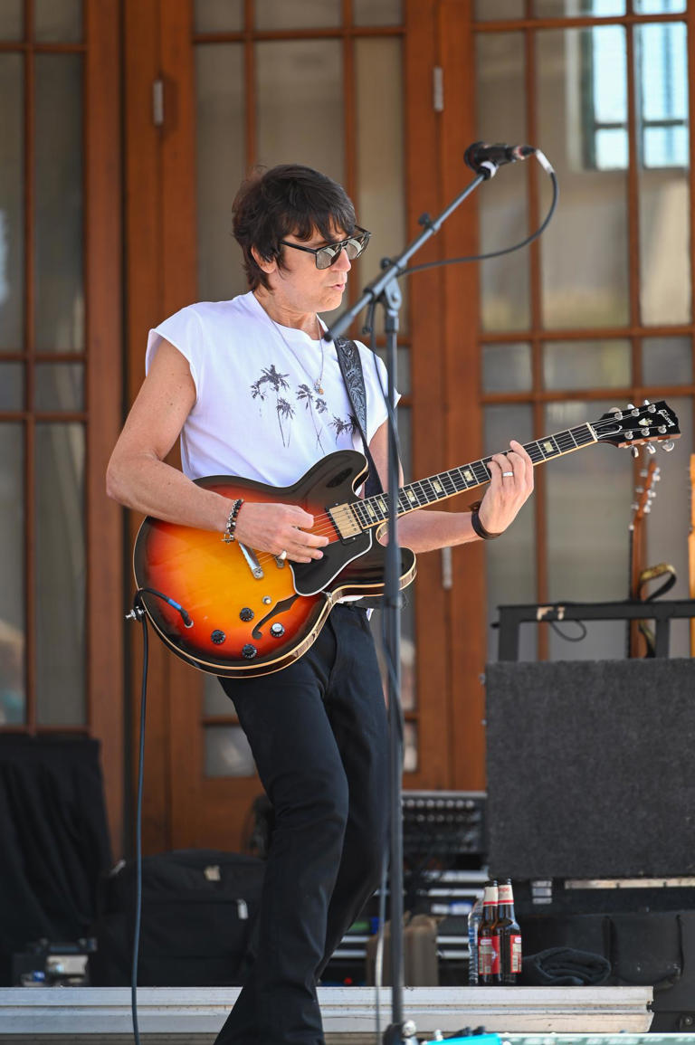 In pictures: Toploader perform at Eastbourne Bandstand
