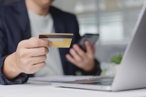 Warning after two people targeted by fraudsters posing as O2
