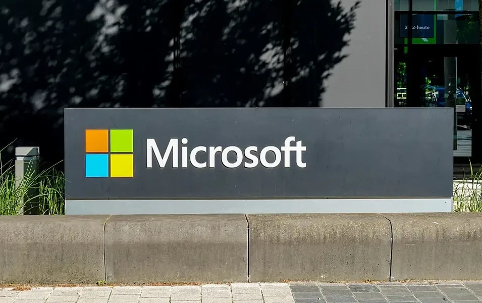Microsoft to launch Ask Copilot in Windows 11 taskbar mid-2026