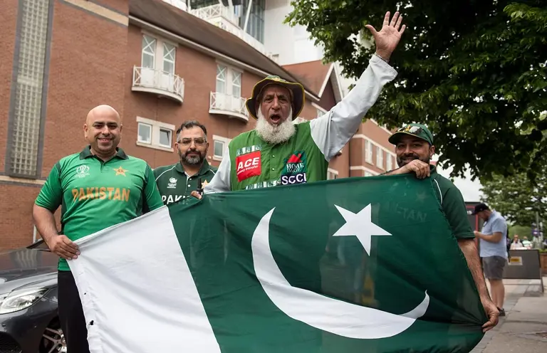 From Sharjah to Lord's: Legendary Pakistani fan to retire at 77
