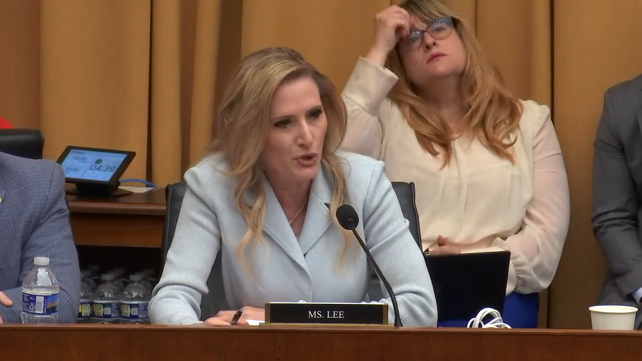 'It's so important': GOP Rep. Laurel Lee gives tone-deaf lecture on ...