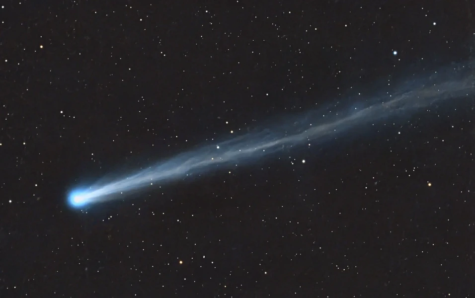 Harvard astronomer suggests comet may have seeded life on Earth