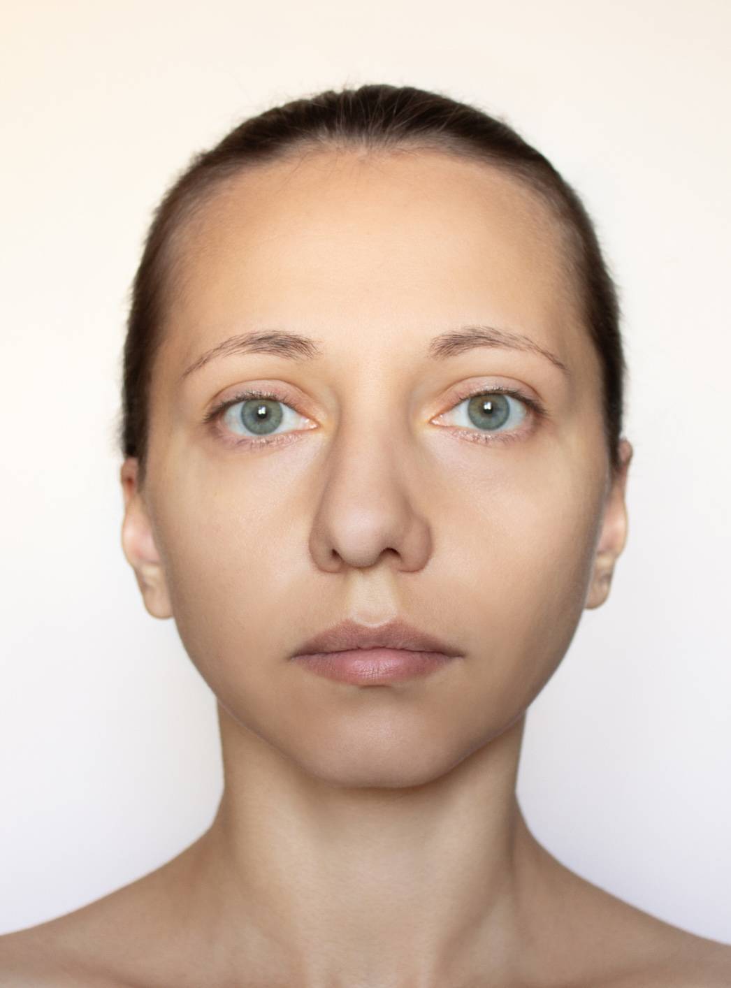 Nose surgeon explains key signs of 'cocaine nose' and how to fix it