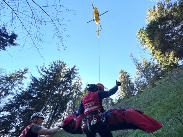 Dramatische Rettungsaktionen am Brauneck: Wanderer stürzt 50 Meter in ...