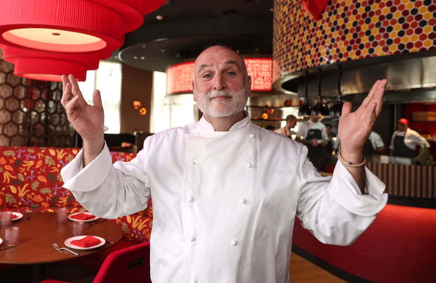 El chef José Andrés revela su ayuno de 21 días: 300 calorías de sopas y ...