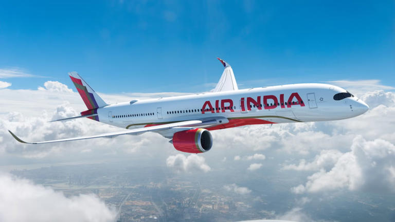 'My parents are on this flight': Delhi-San Francisco flight diverted ...