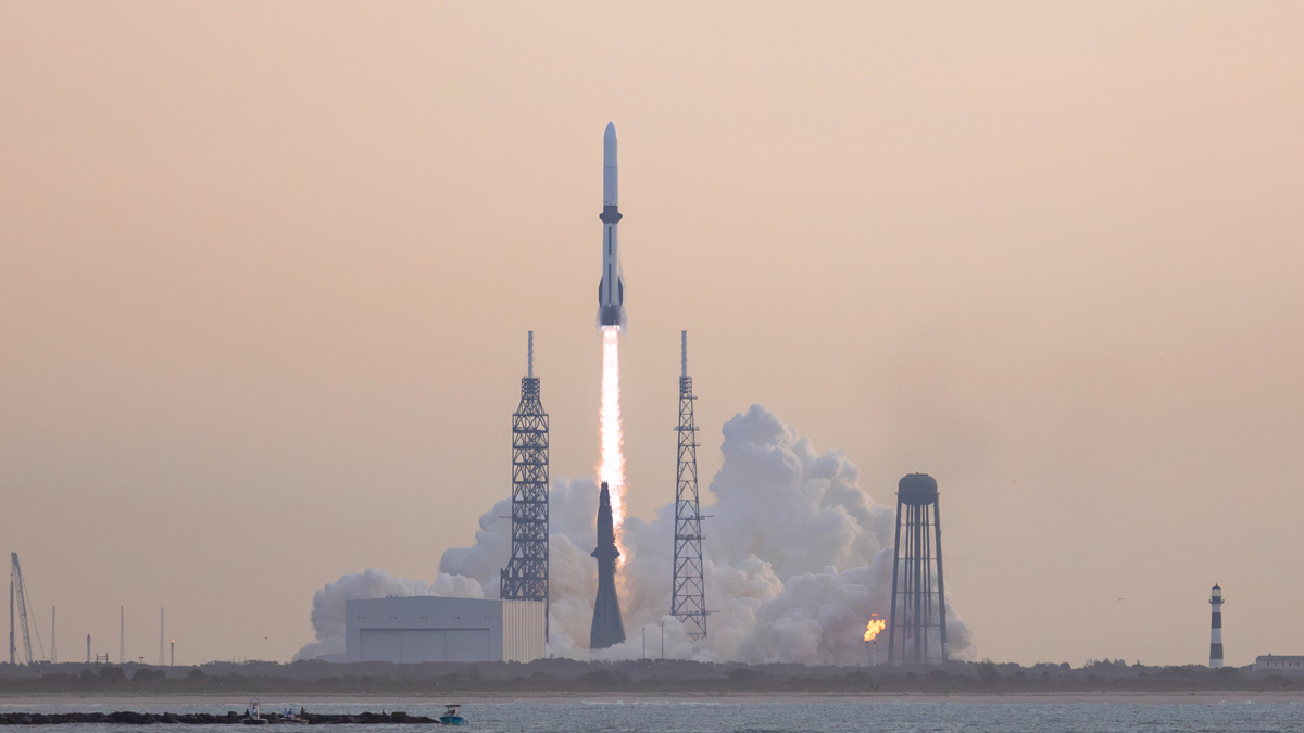 ASTS adds $10B in market cap on bold industry developments