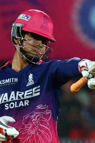 IPL 2026: Riyan Parag refuses photo with Vaibhav Suryavanshi; 15-yo's ...
