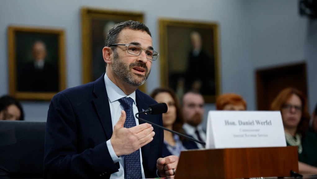 Rogan blasts DOJ deal shielding Trump from IRS audits