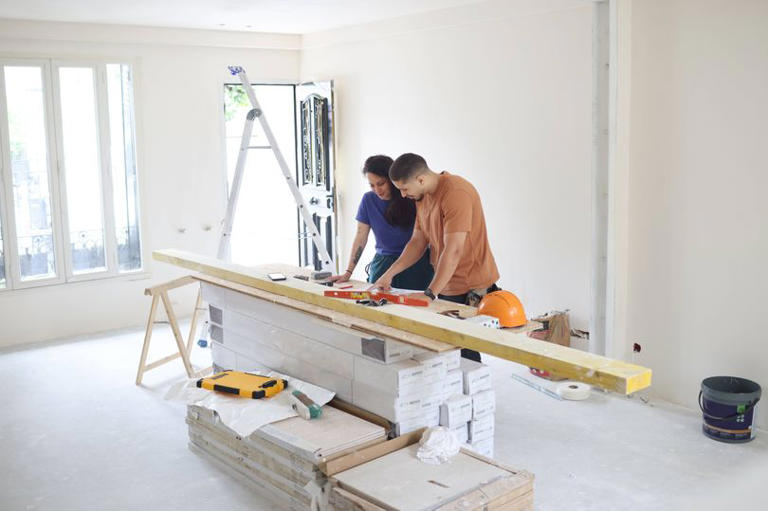 What time builders can legally start noisy work on your neighbour's ...