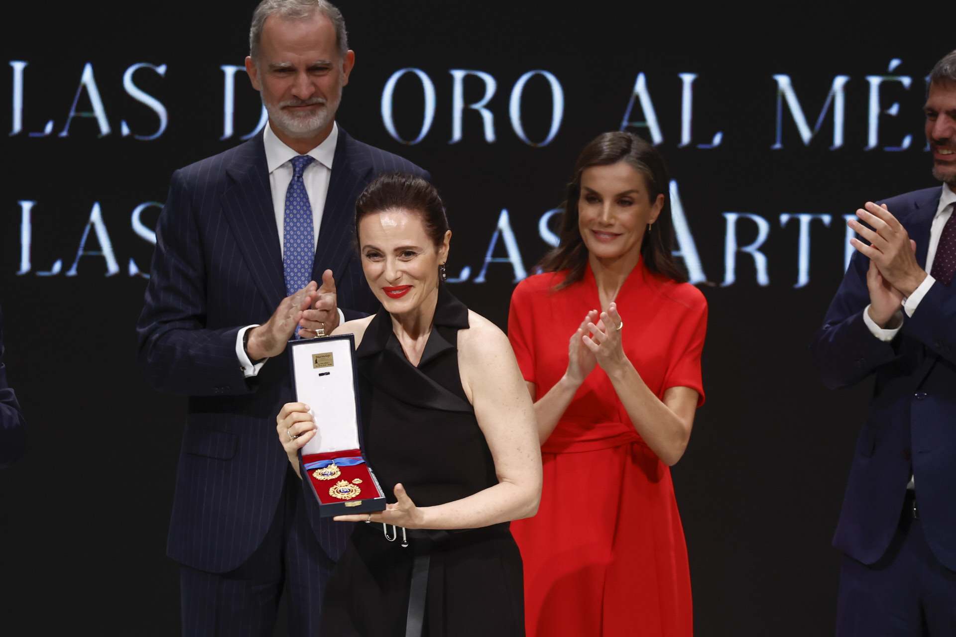 Aitana Sánchez-Gijón, José Mercé y Eva Hache recogen su medalla a las ...