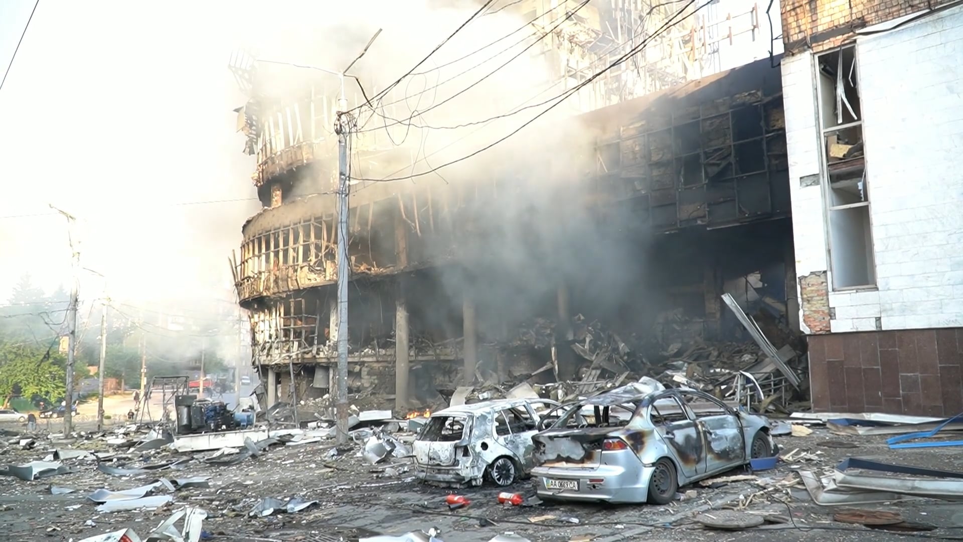 Kyiv hit by new Russian attacks following Moscow warning