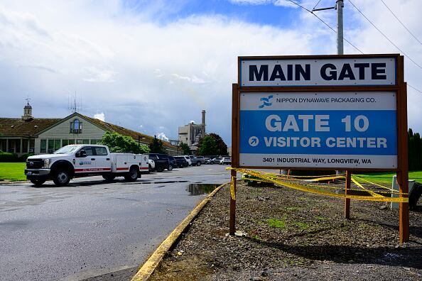 Pulp and paper plant chemical tank rupture: 1 dead, 9 missing