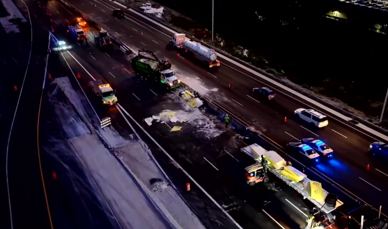 Crash on Sawgrass Expressway shuts down southbound lanes at Sample Road