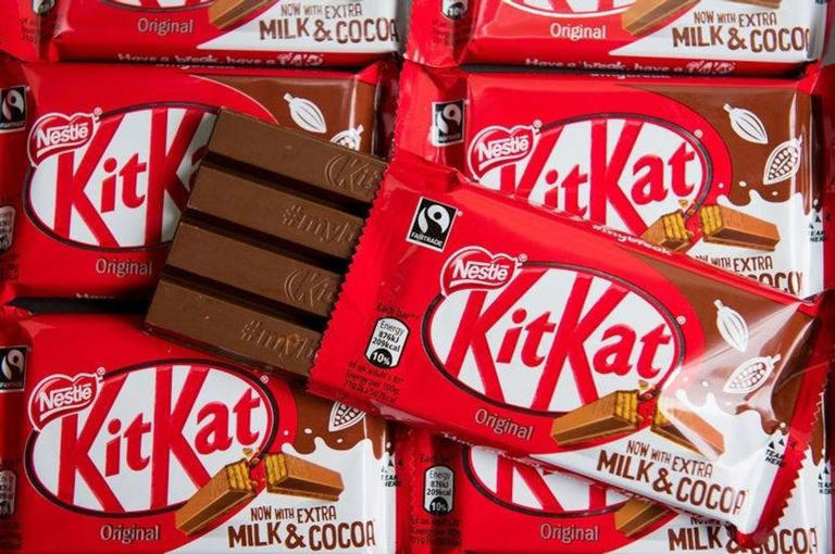 Kit Kat truck overturns on Mississippi interstate in latest trucking mishap