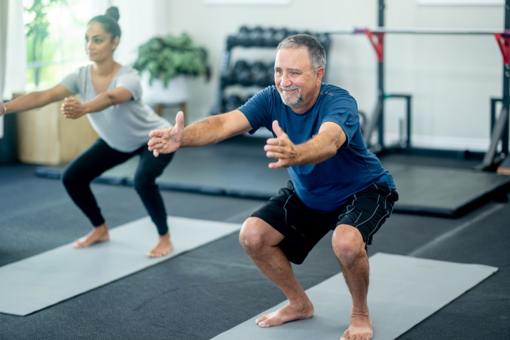 How many squats you should be able to do according to your age