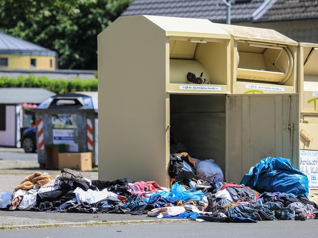 Gegen die Fast-Fashion-Flut: Hersteller sollen 70 Prozent ihrer ...