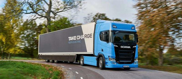 Scania presenta il nuovo modulo batteria sotto cabina e la ricarica ...