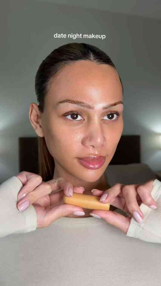 Natural glam date night makeup tutorial