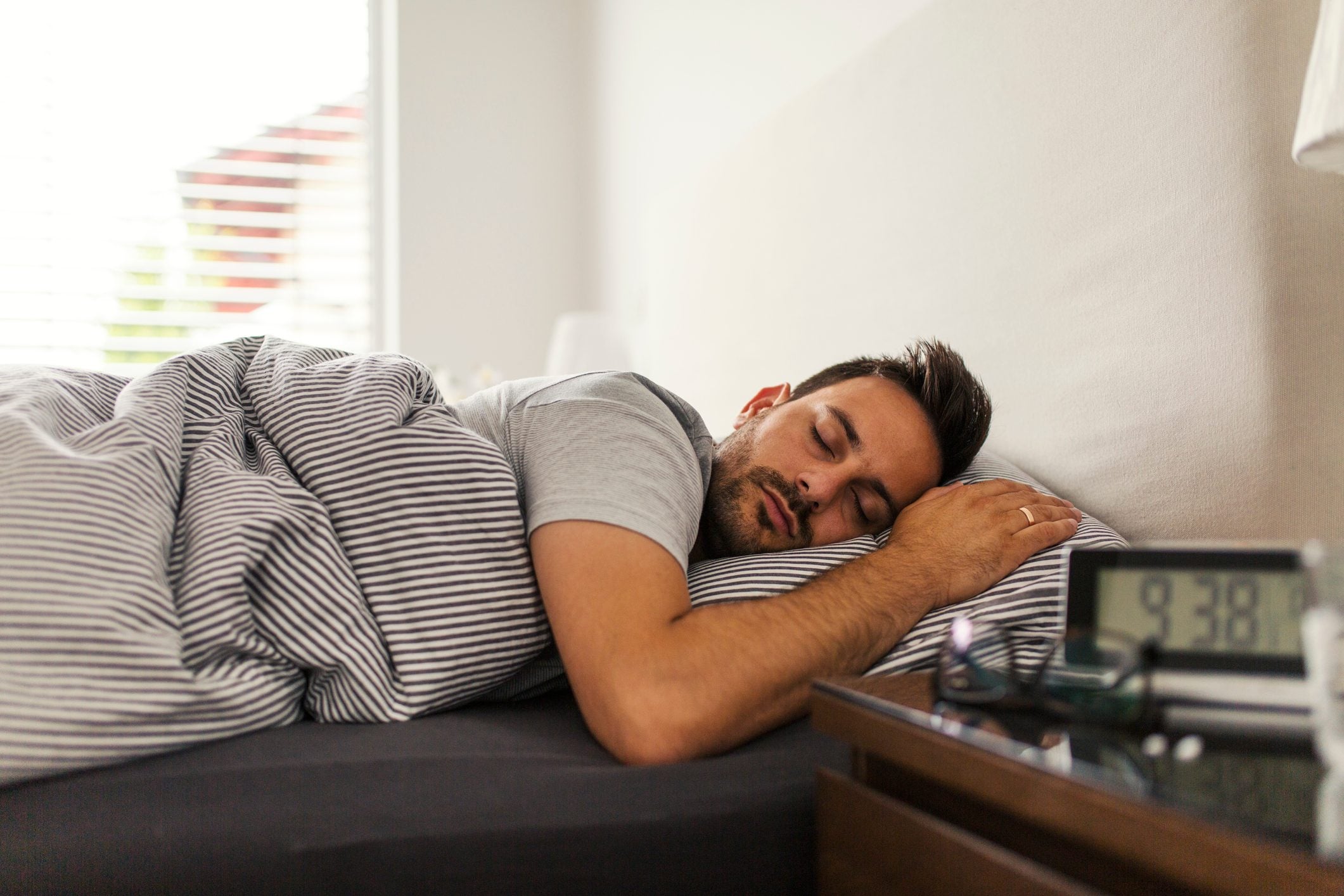 3 AM and wide awake? Here’s how to sleep through the night