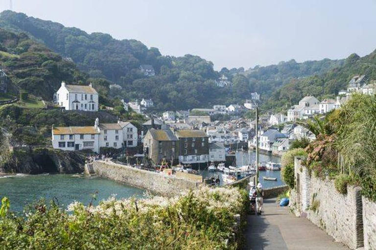 The Cornwall village that looks just like the Mediterranean with ...