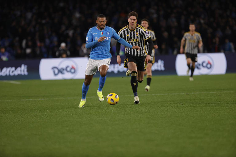 Il Napoli ha sondato Vlahovic! Tuttosport: Manna ha avviato i primi ...