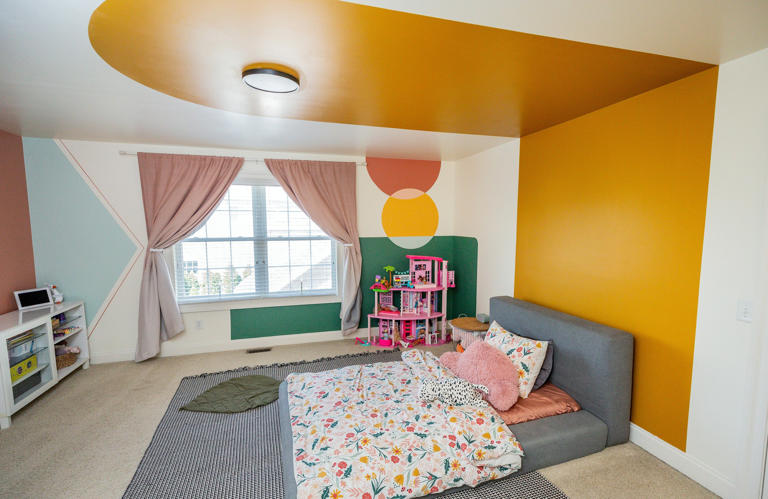 Entertainment paradise in Cumberland County features backyard oasis ...