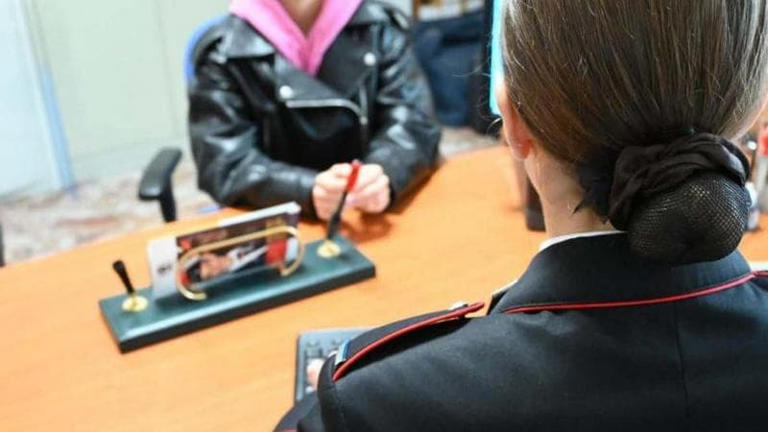 Promoter attirata in casa con la scusa di un contratto: denunciato ...