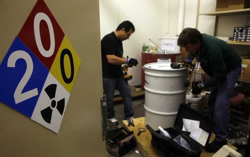 US to convert Cold War plutonium as Syria seizes chemical arms
