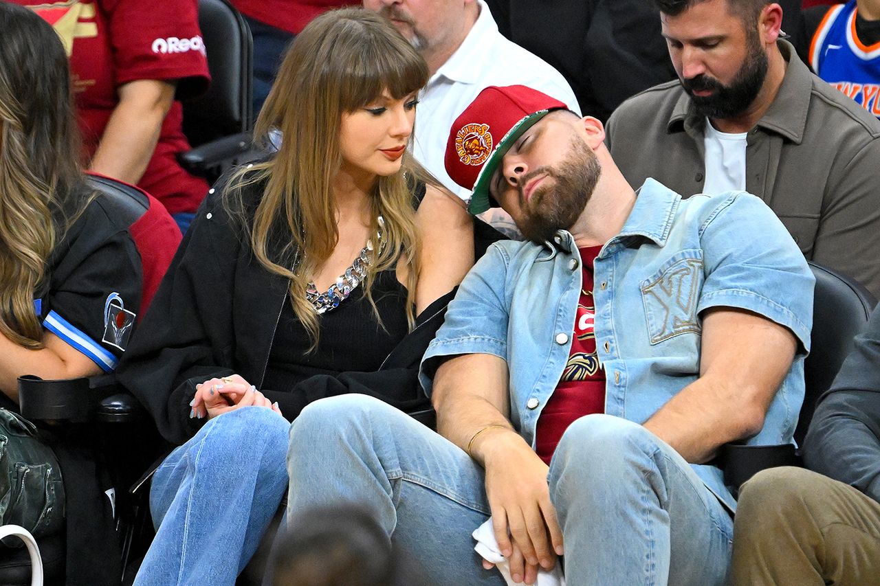 Travis Kelce defends chugging his beer while sitting courtside with ...