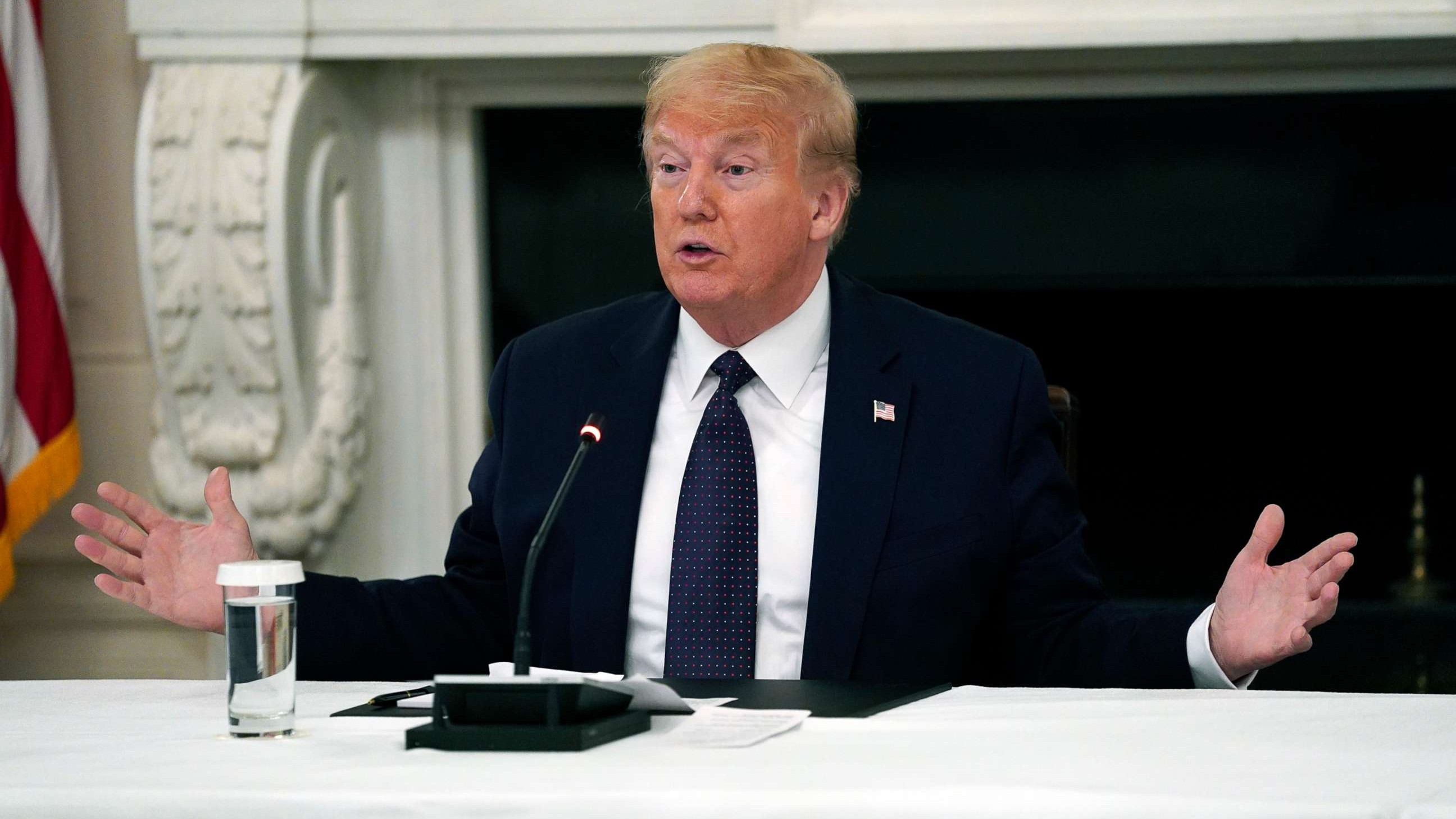 Trump silenced disease experts - then the Ebola crisis started exploding