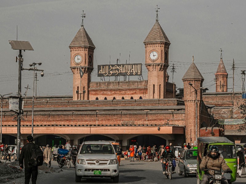 Pakistan bows to extremists? Lahore's Hindu-Sikh heritage restoration ...