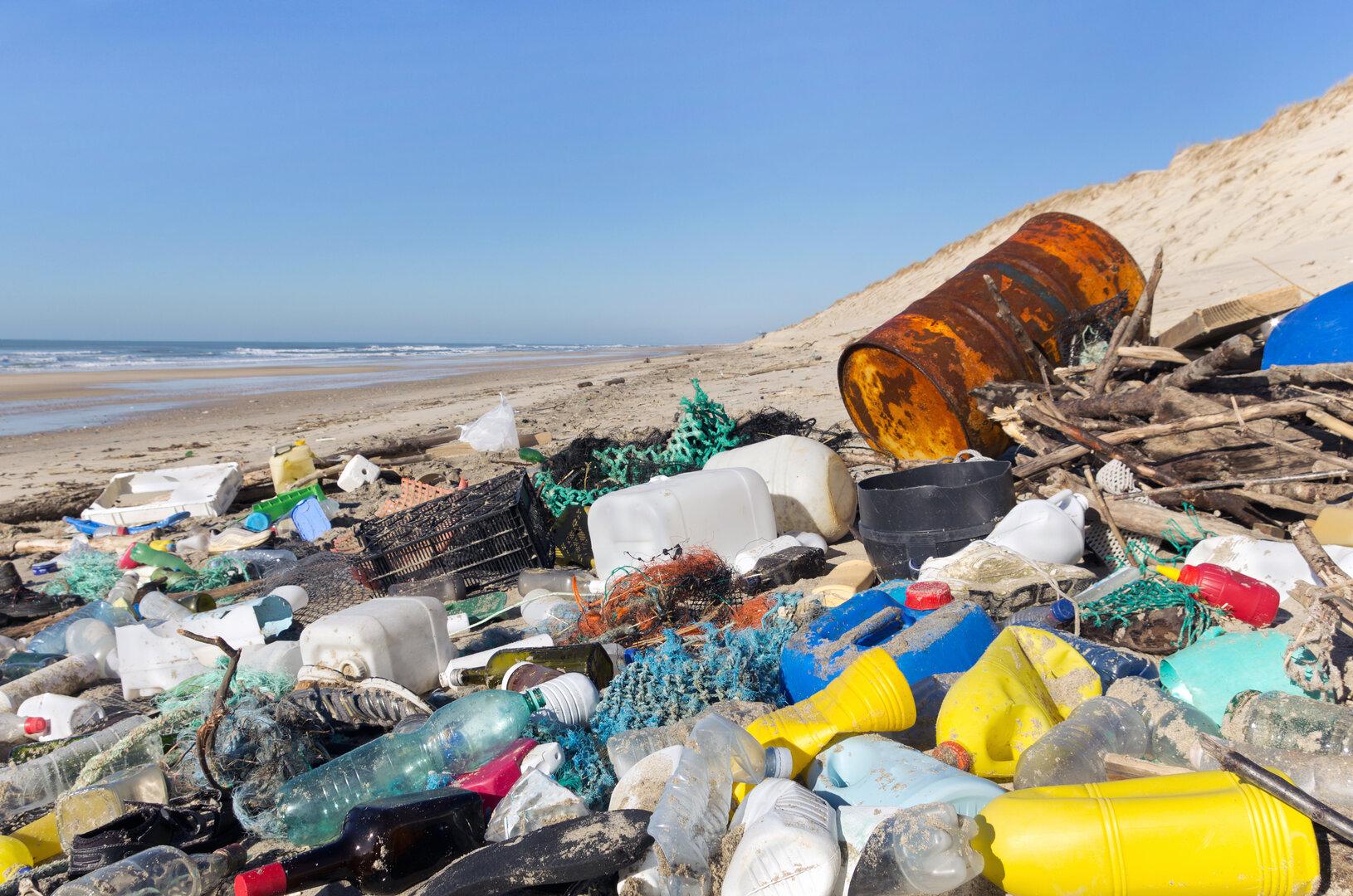 Plastikflut: Diese Alltagsgegenstände vermüllen unsere Meere