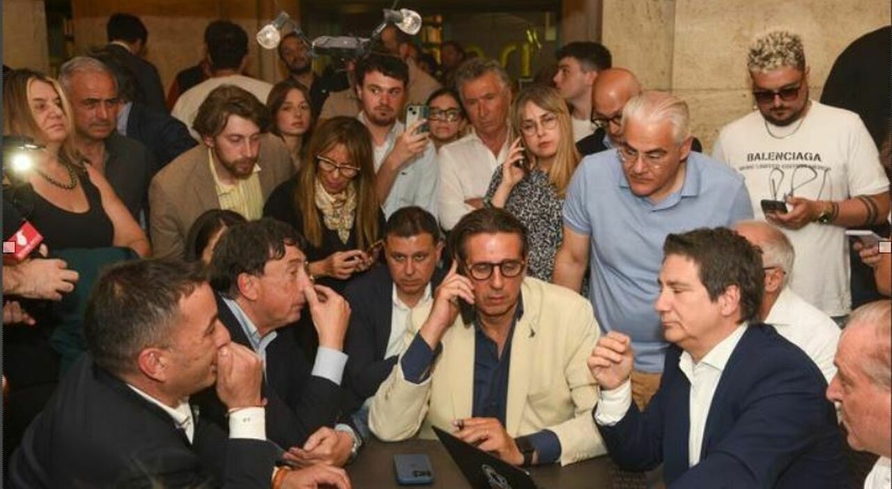 Macerata, si va ai supplementari per 10 voti ma il centrodestra prepara ...