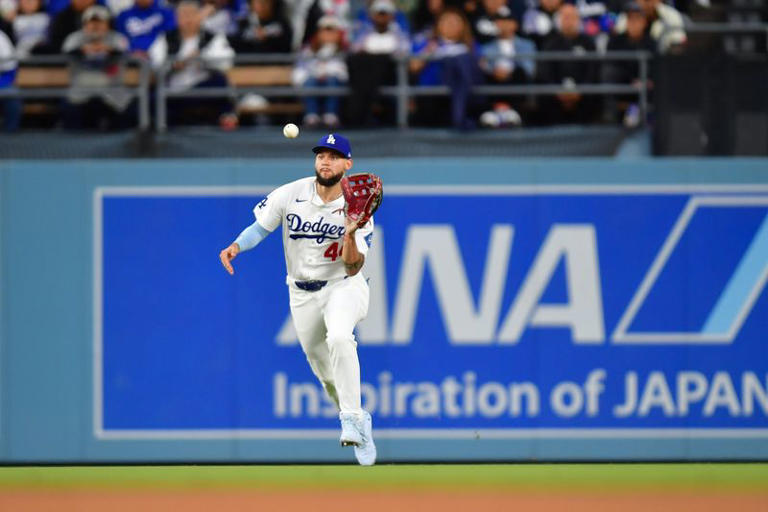 Dodgers' revamped batting order pummels Rockies 15-6