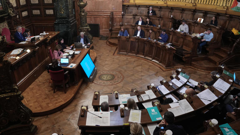 Se busca candidato de derechas en Barcelona