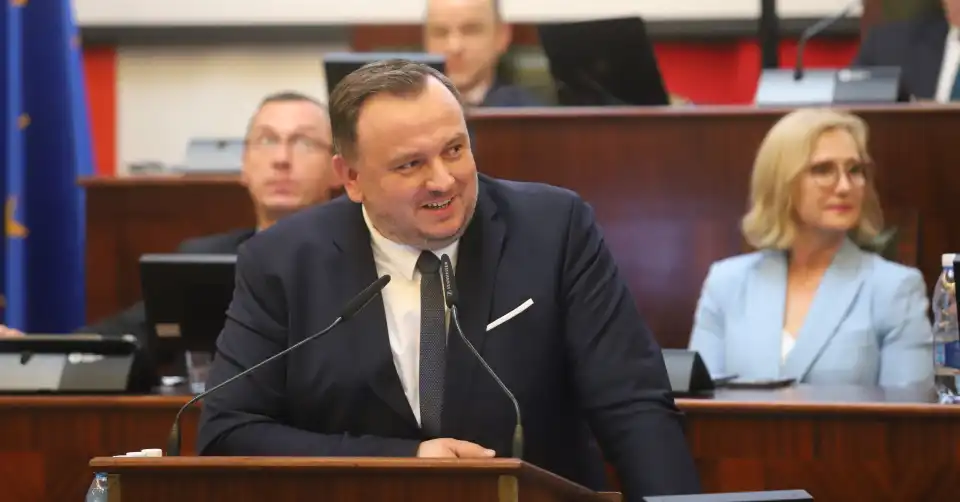 Były marszałek województwa śląskiego odwołany z funkcji prezesa TF ...