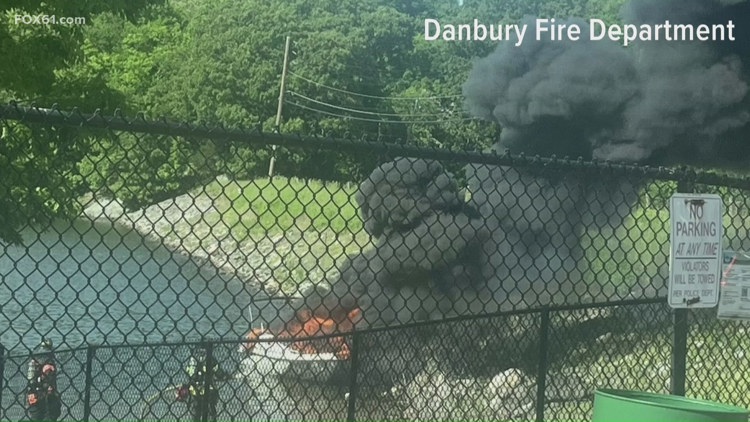 Memorial Day boat fire at Candlewood Lake spurs safety reminder