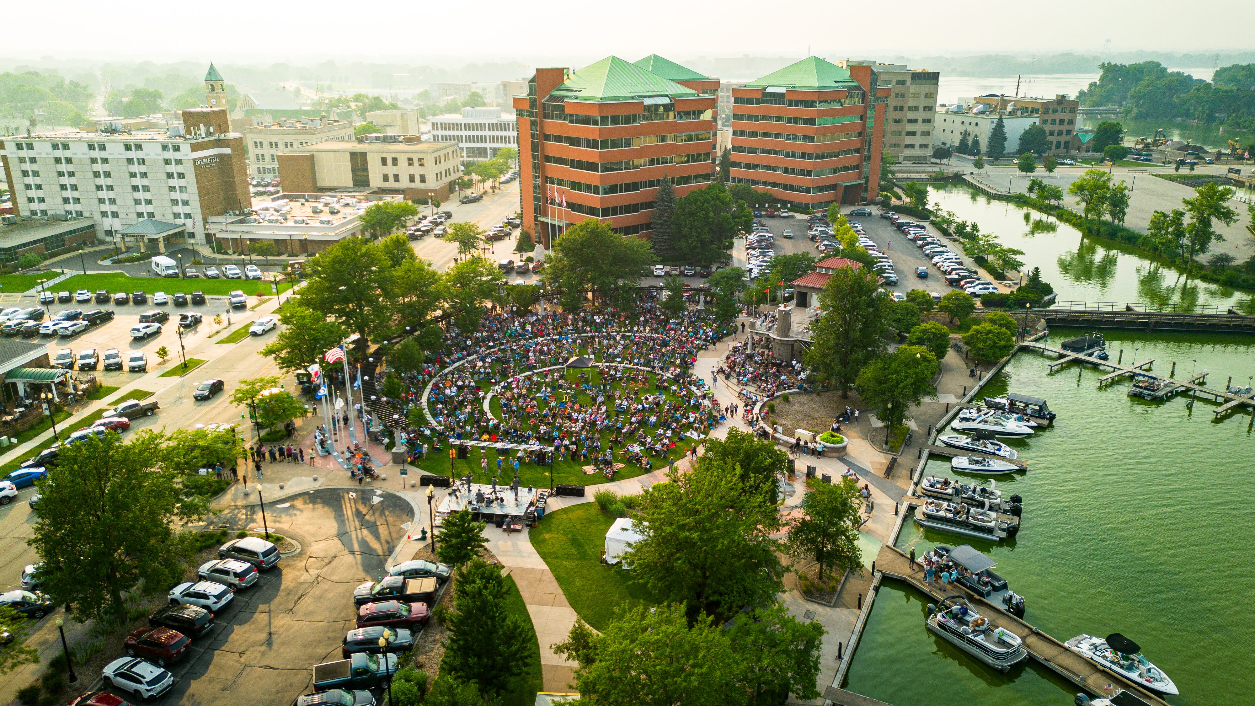 Future Neenah cuts back on midday concerts in favor of evening events