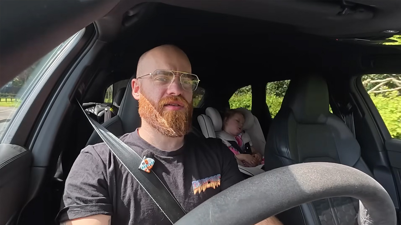 RS6 C8 review: Tests for a family super wagon life