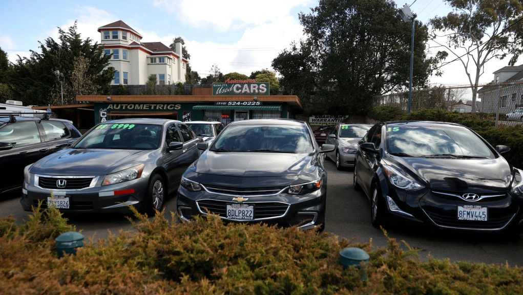 Used car prices drop toward pre-pandemic norms but stay high