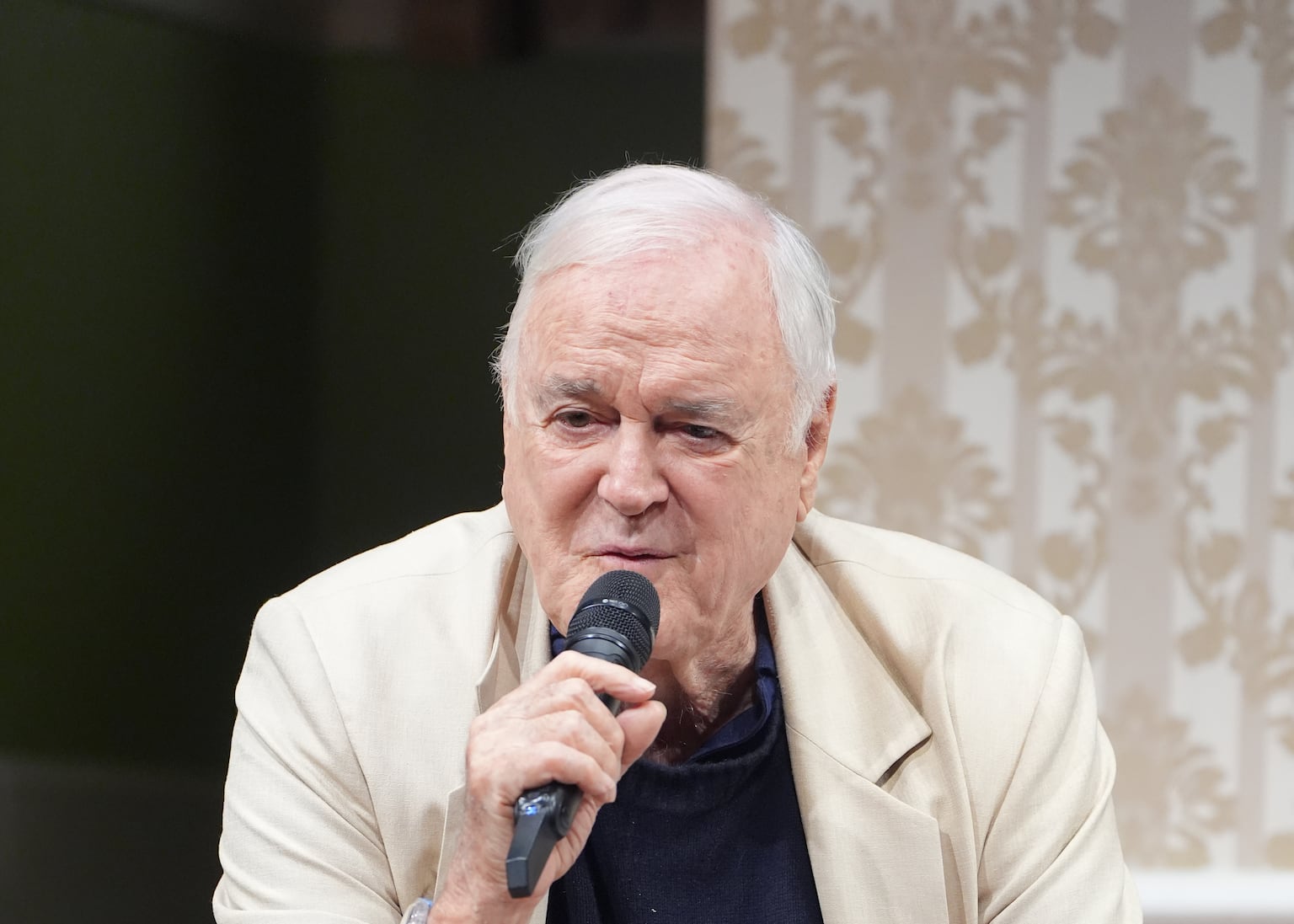 John Cleese to embark on tour celebrating Monty Python and the Holy Grail
