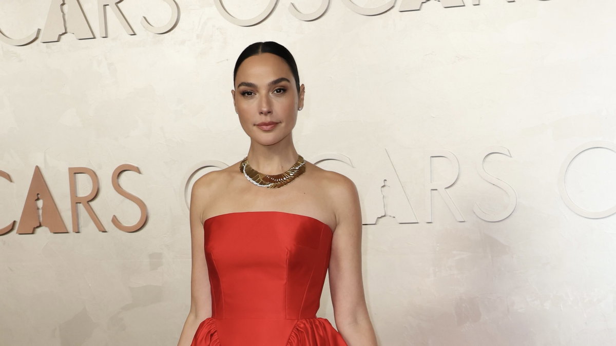 10 fit Hollywood women who served in the military